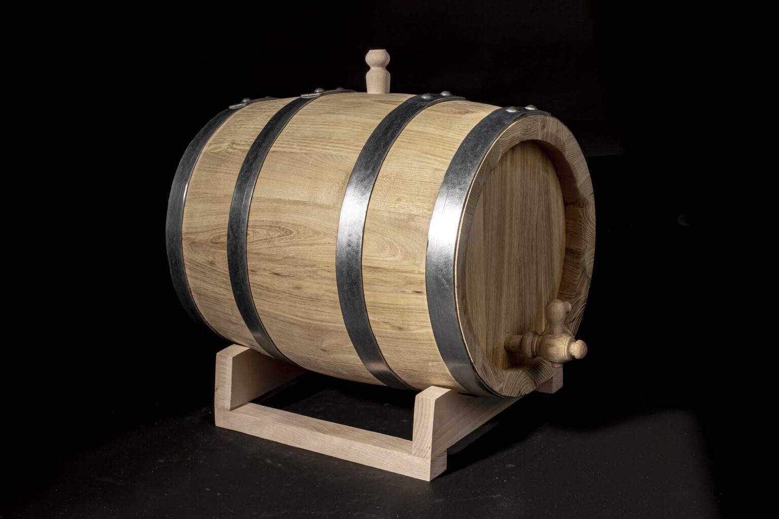 Handcrafted 5.2-Gallon Mulberry Barrel: Elevate Your Aging Experience